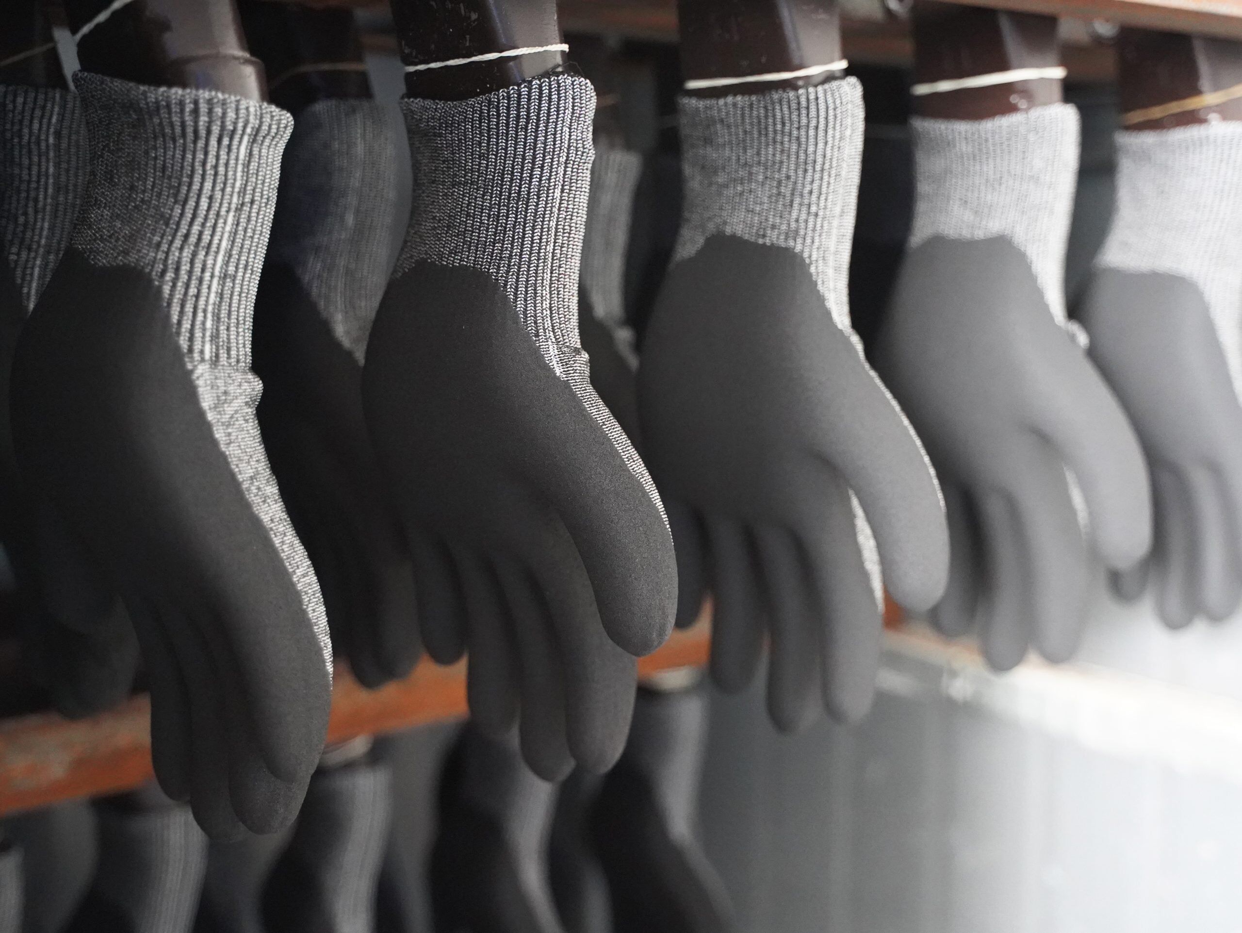 The Scientific Technology Principles of Nitrile Foaming Gloves ...