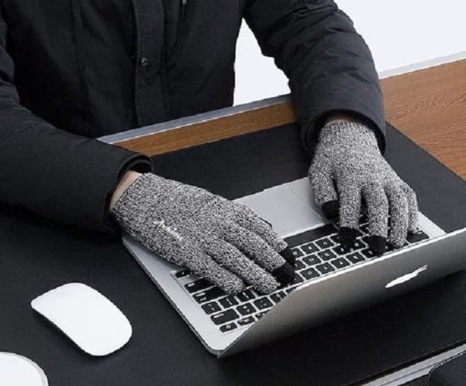 Demystifying Technology: How Do Touchscreen Gloves Work?