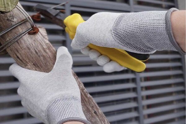 Anti-Static vs. ESD Gloves: Which One Do You Really Need?