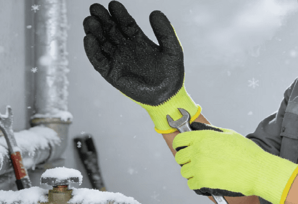 Work Glove Shell Materials Explained: Nylon, Polyester, HPPE & Aramid